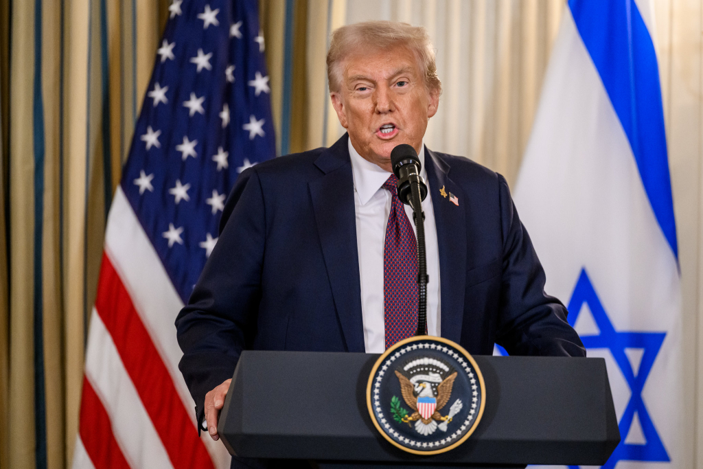 Ông Trump: Nhóm 20 con tin Israel đầu tiên sắp trở về nhà, sẽ có giải giáp