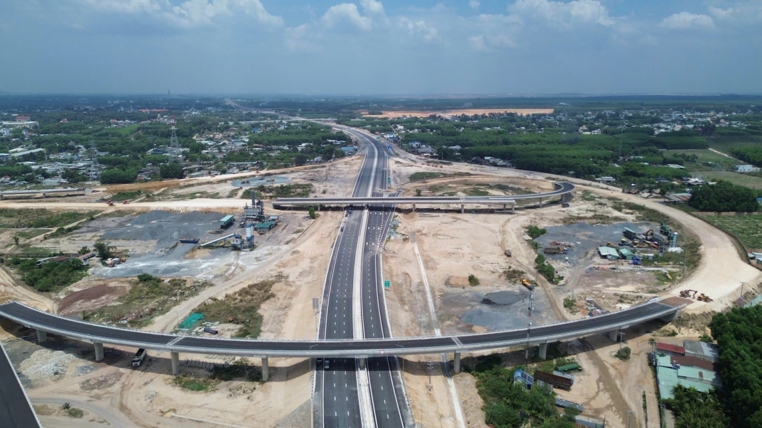 VEC đề xuất thu phí tạm trước khi khai thác cao tốc Biên Hòa - Vũng Tàu