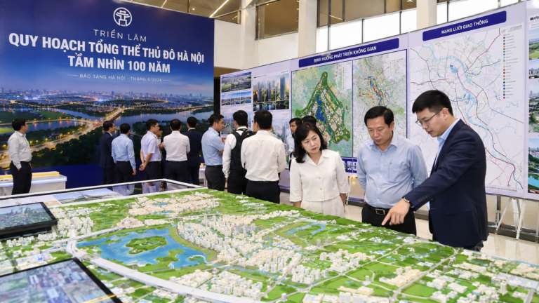 Hà Nội trưng bày Quy hoạch Thủ đô tầm nhìn 100 năm tại Bảo tàng Hà Nội