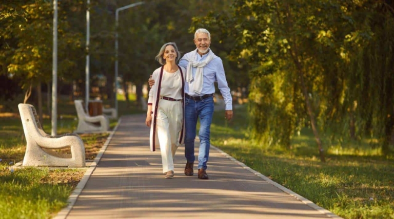 Người mắc chứng sa sút trí tuệ ngày càng tăng; 3 thói quen giúp giảm ...